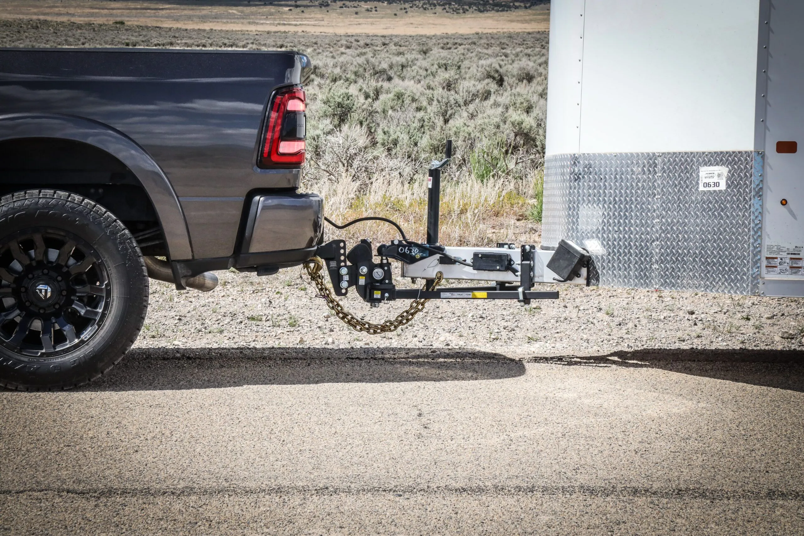 Heavy Duty Weight Distribution Hitch | Weigh Safe